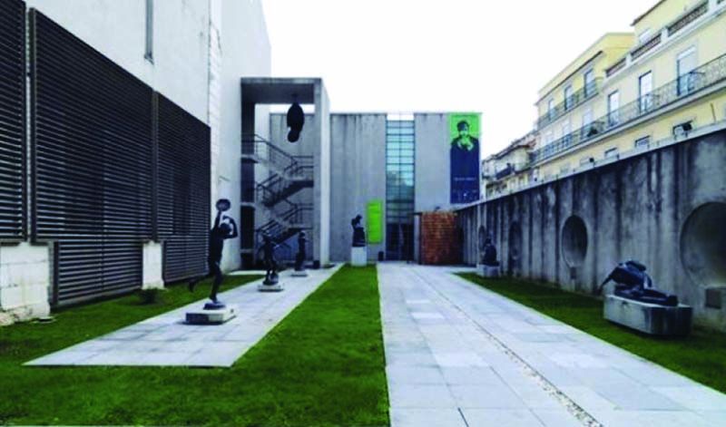 ผู้หญิง - แหวกฟ้าหาฝัน : Chiado Museum