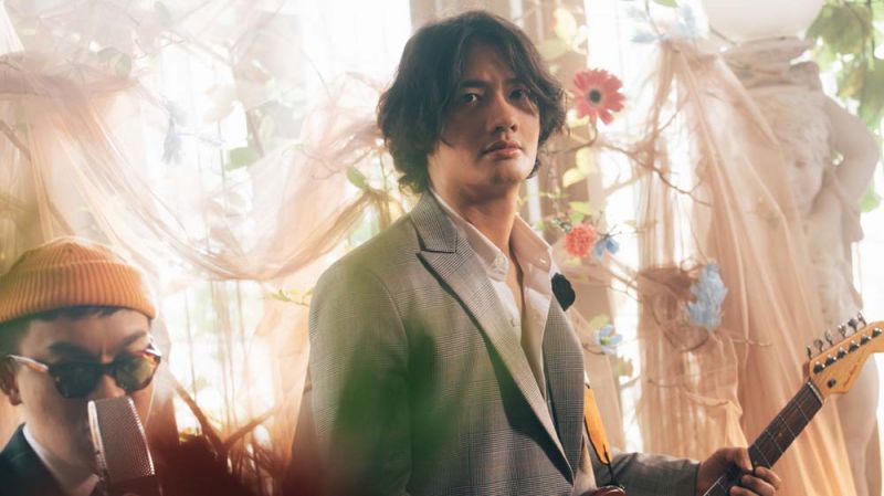 บันเทิง - 'เป้ อารักษ์'ช็อค!! เจอแฟนเก่ากำลังแต่งงาน ในMV'ยิ้ม'ของInstinct