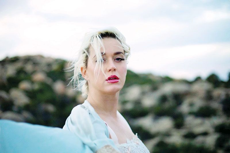 บันเทิง - Katy Perry’ อวดเรือนร่างเปลือยกายครั้งแรก ใน MV ใหม่ล่าสุด ...